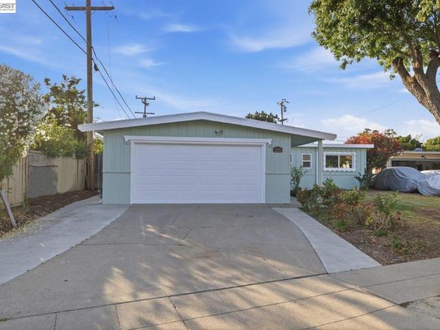 3485 Mission View Dr