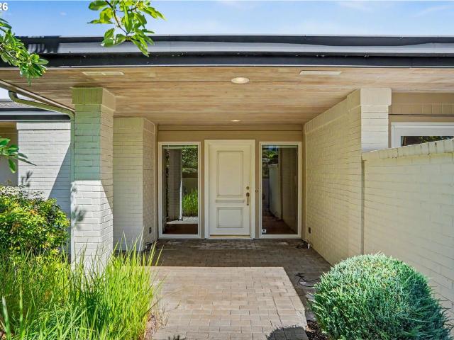 3485 cherokee dr s