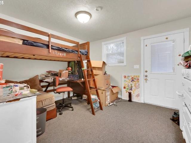 3485we 3 Bedroom Apartment for Rent at 3485 3485 & 3489 Westward Ho Ave Eugene, OR 97401 Cal Young