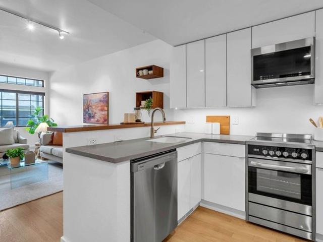 3487 28th St Apt 17, Boulder, CO 80301