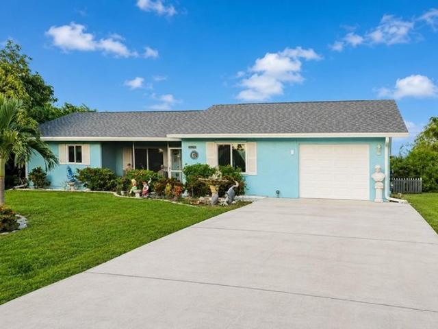 3488 Dwight St, Port Charlotte, FL 33981