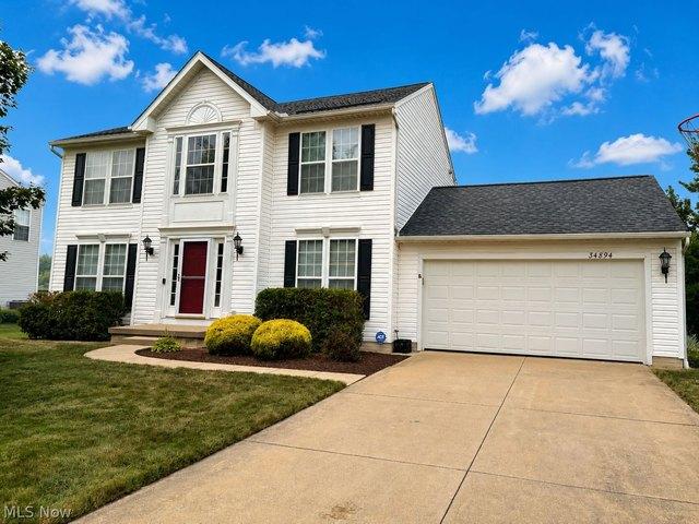 34894 Cambridge Dr, North Ridgeville, OH 44039