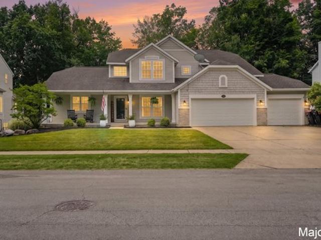 3480 Meadow Grove Dr SE, Kentwood, MI 49512