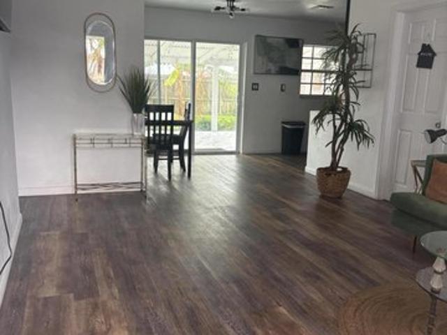 3480 NW 18th St, Lauderhill, FL 33311