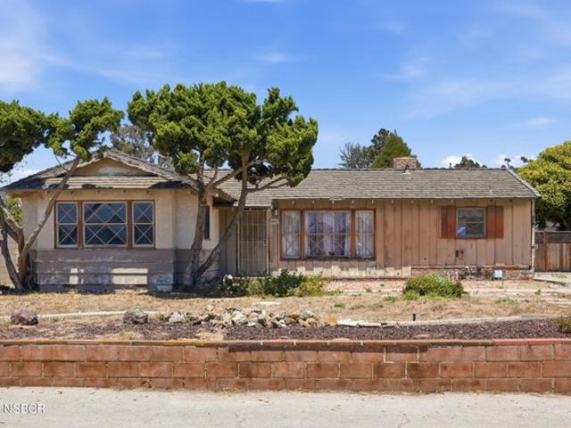 3480 Dickson Dr, Santa Maria, CA 93455