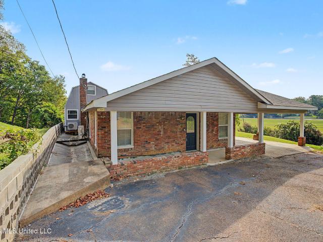 3480 Woodland Lake Road