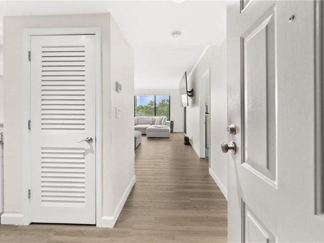 3481 Lakeside Drive NE 1201