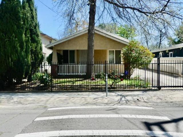3481 38th St, Sacramento, CA 95817