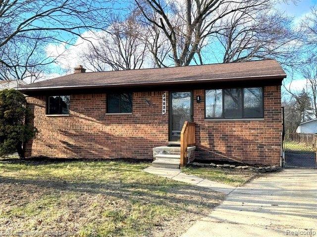 34826 Hazelwood St, Westland, MI 48186
