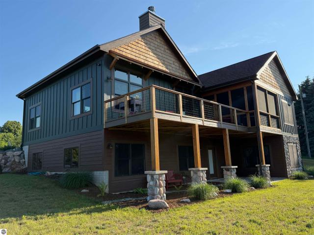 3483 Sumac Trail