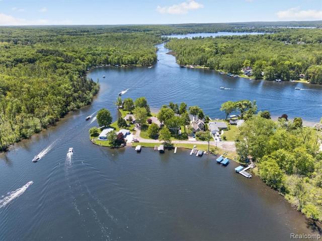3483 Windwheel Point Drive