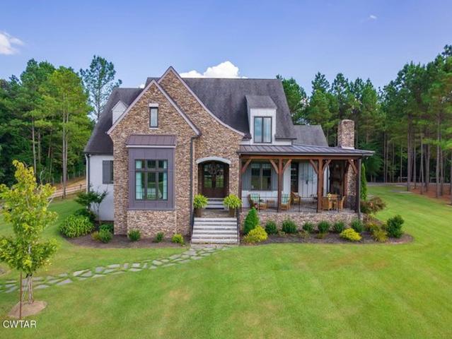 348 Countryside Dr, Lexington, TN 38351