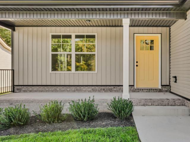 348 Cardinal Creek
