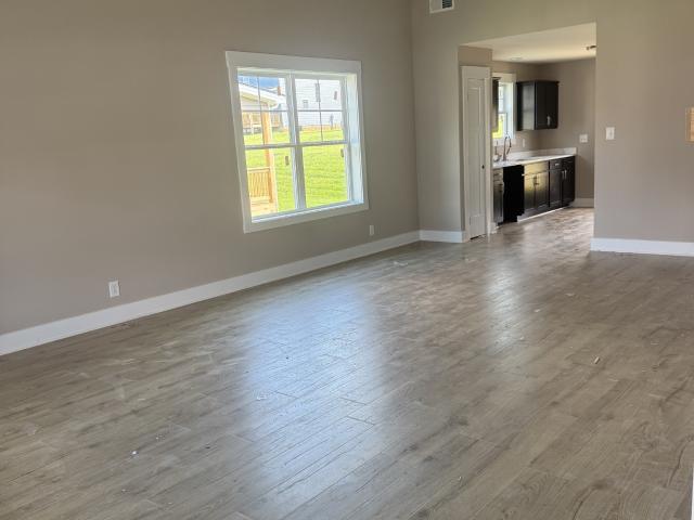 348 Cardinal Creek
