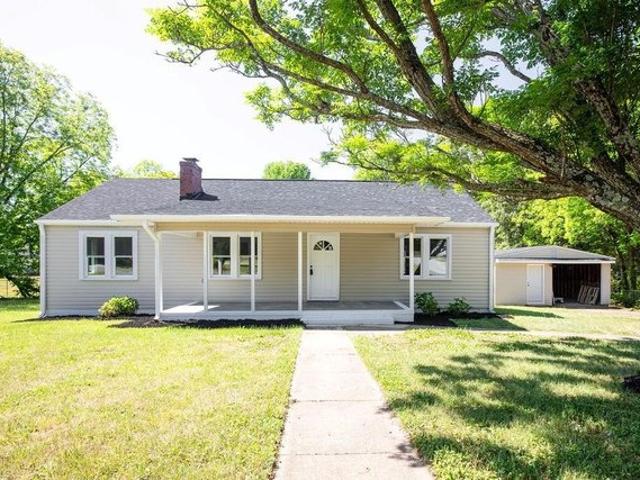 348 Albany St, Burlington, NC 27215