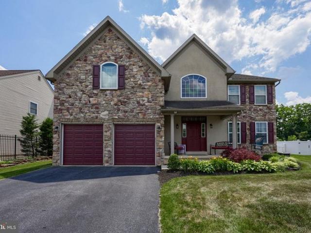 348 Buckhead Ln, Douglassville, PA 19518