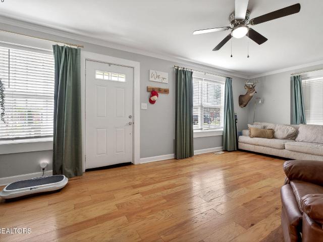 348 Burley St