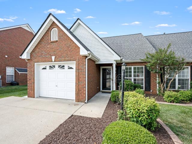 348 Golfview Ct