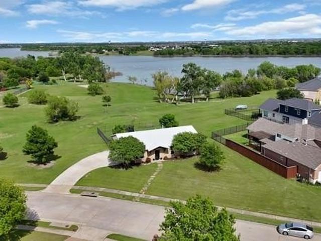 348 Hardwicke Ln, Little Elm, TX 75068