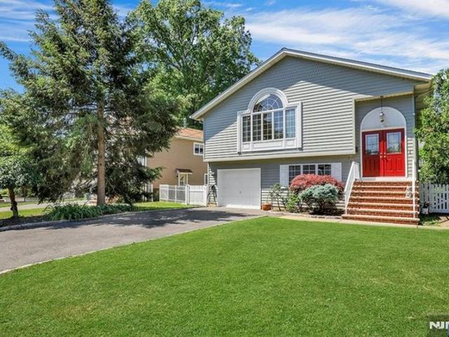 348 Highwood Ave, Glen Rock, NJ 07452