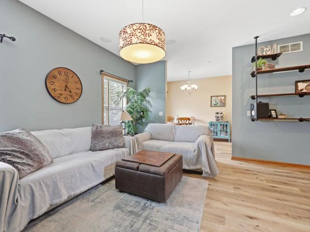348 Orendorff Way NE