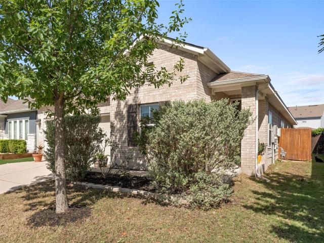 348 Lacey Oak Loop