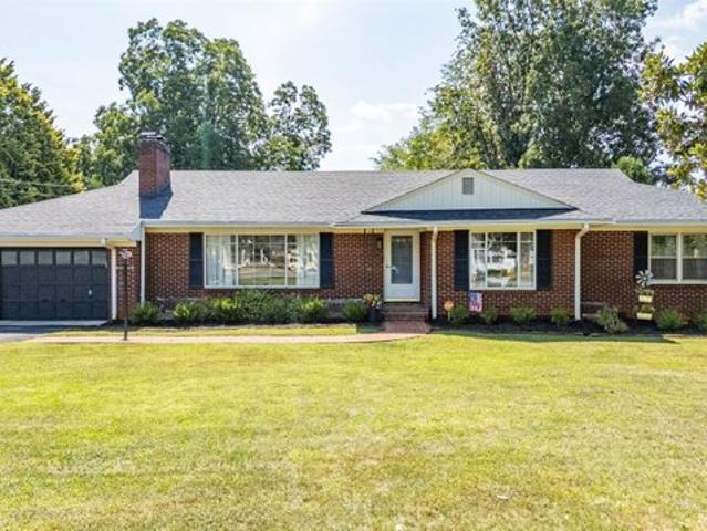 348 N Main St, Amherst, VA 24521