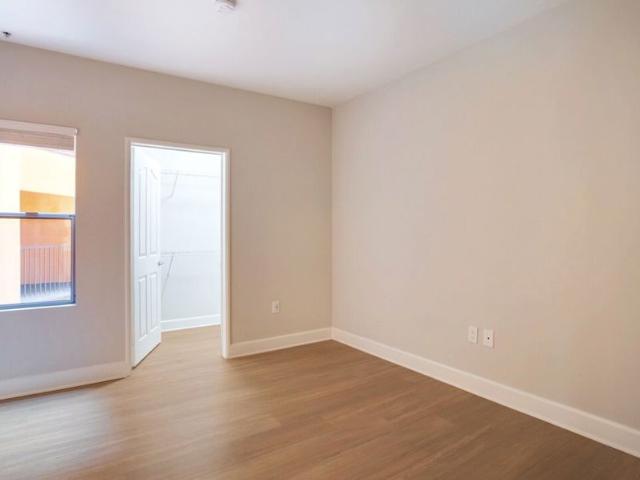 348 S Hauser Boulevard 1 225