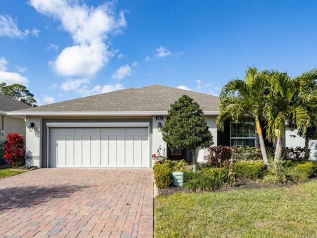 348 Sandcrest Cir, Sebastian, FL 32958