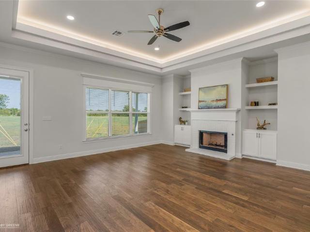 348 Prien Lake Loop