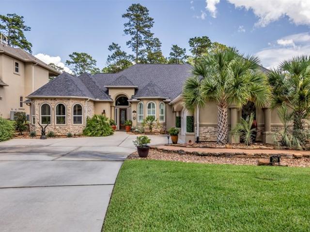 348 W Pines Dr, Montgomery, TX 77356