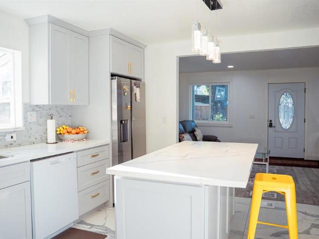 348 Valle Vista Ave