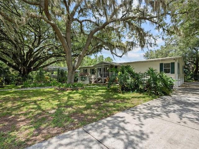34945 Buck Rd, Zephyrhills, FL 33541
