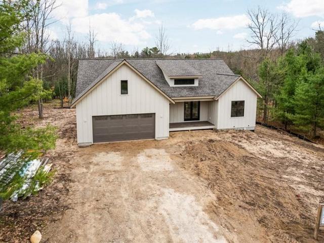 3494 Village Circle Dr, Traverse City, MI 49686