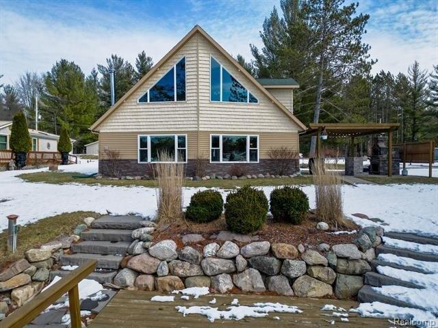 3495 N West Branch Drive, Gladwin, MI 48624