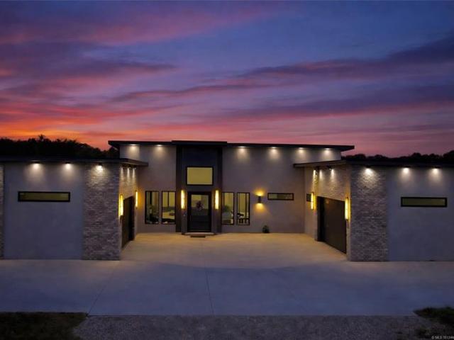 3497 E 400 Rd, Oologah, OK 74053