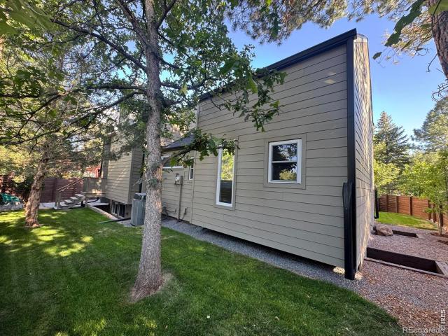 3497 Iris Court