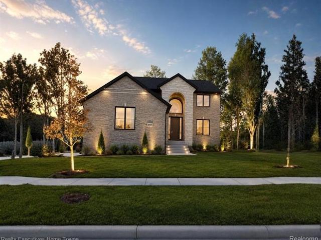 34908 Cygnet Cir, Richmond, MI 48062