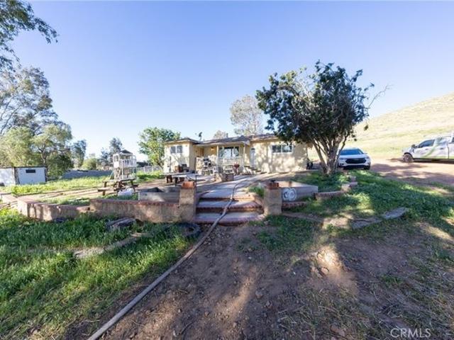 3490 Lindsay St, Jurupa Valley, CA 92509