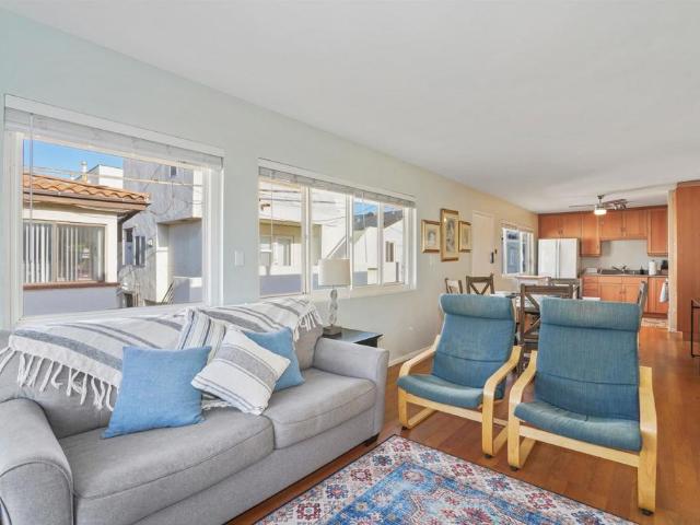 3492 Bayside Lane