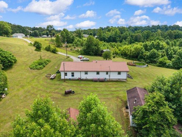 3492 Hawk Creek Rd, London, KY 40741