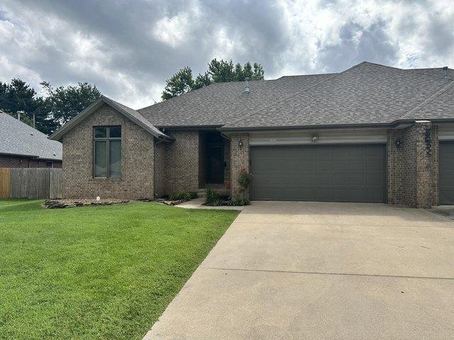 3492 S Doris Ave, Springfield, MO 65807
