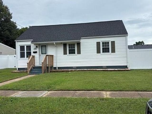 3493 Bertha St, Norfolk, VA 23513