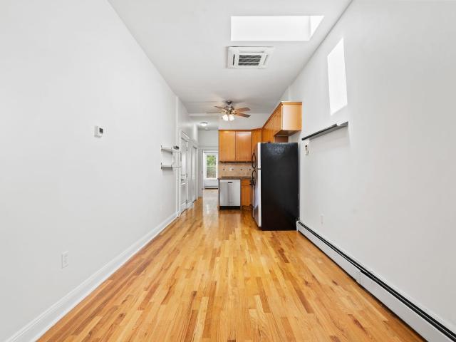 349 7Th St # 3R