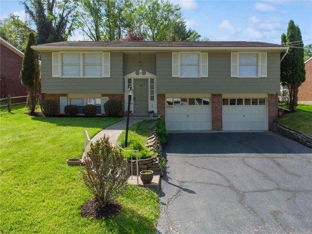 349 Crescent Garden Dr, Pittsburgh, PA 15235