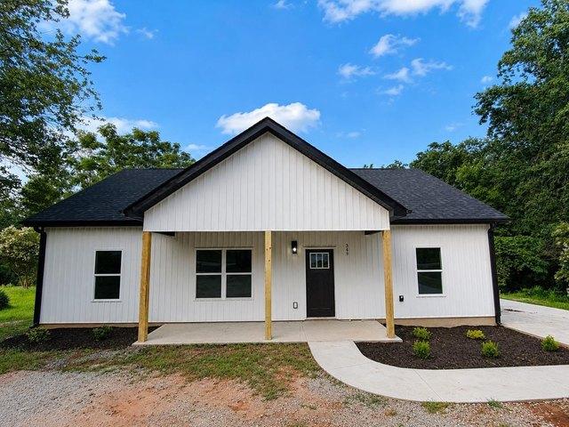 349 Amherst Dr, Spartanburg, SC 29306