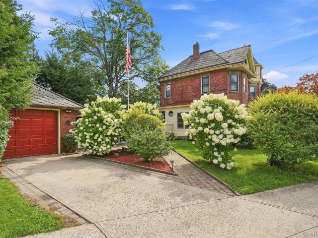 349 Albany Avenue