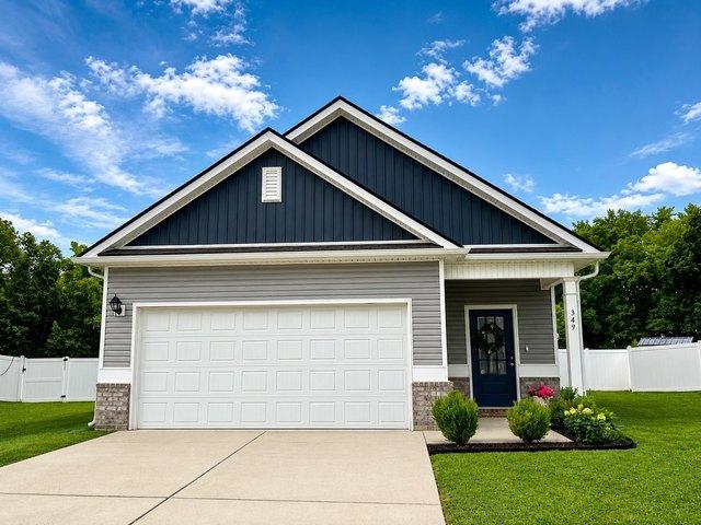 349 Geneva Ln, Columbia, TN 38401