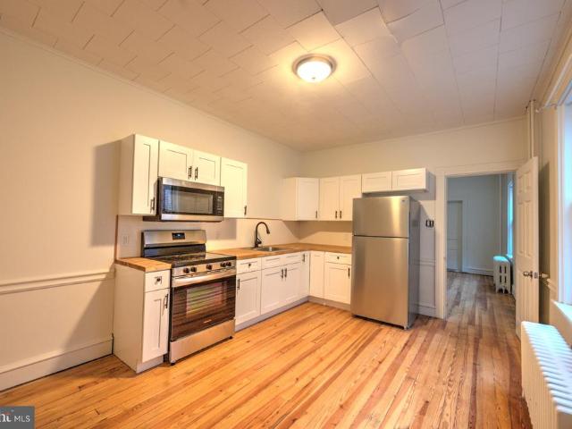 349 E New Street