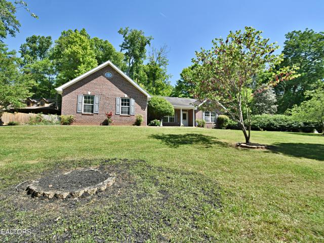 349 Fallen Oak Circle